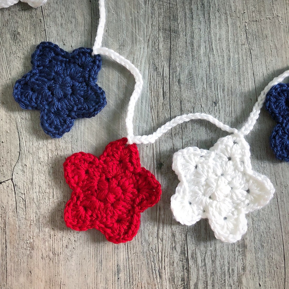 Crochet Patriotic Star Garland | Creating Me