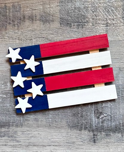 Mini Pallet Flag | Creating Me
