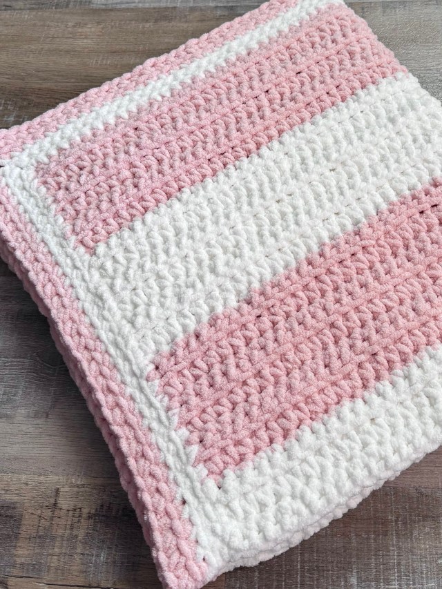 Sweet & Snuggly Crochet Baby Blanket | Creating Me
