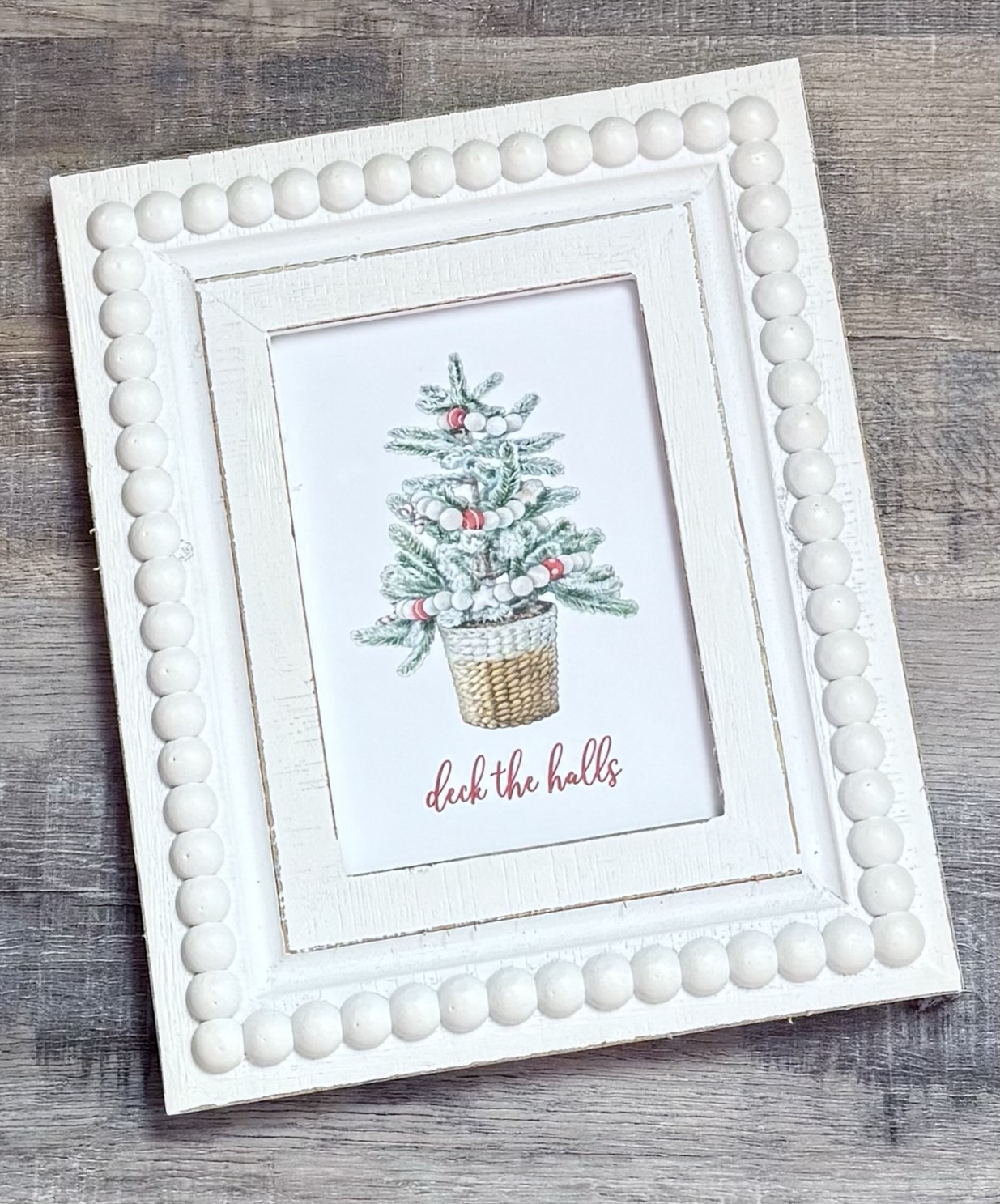 Super Quick and Easy Framed Christmas Decor | Creating Me